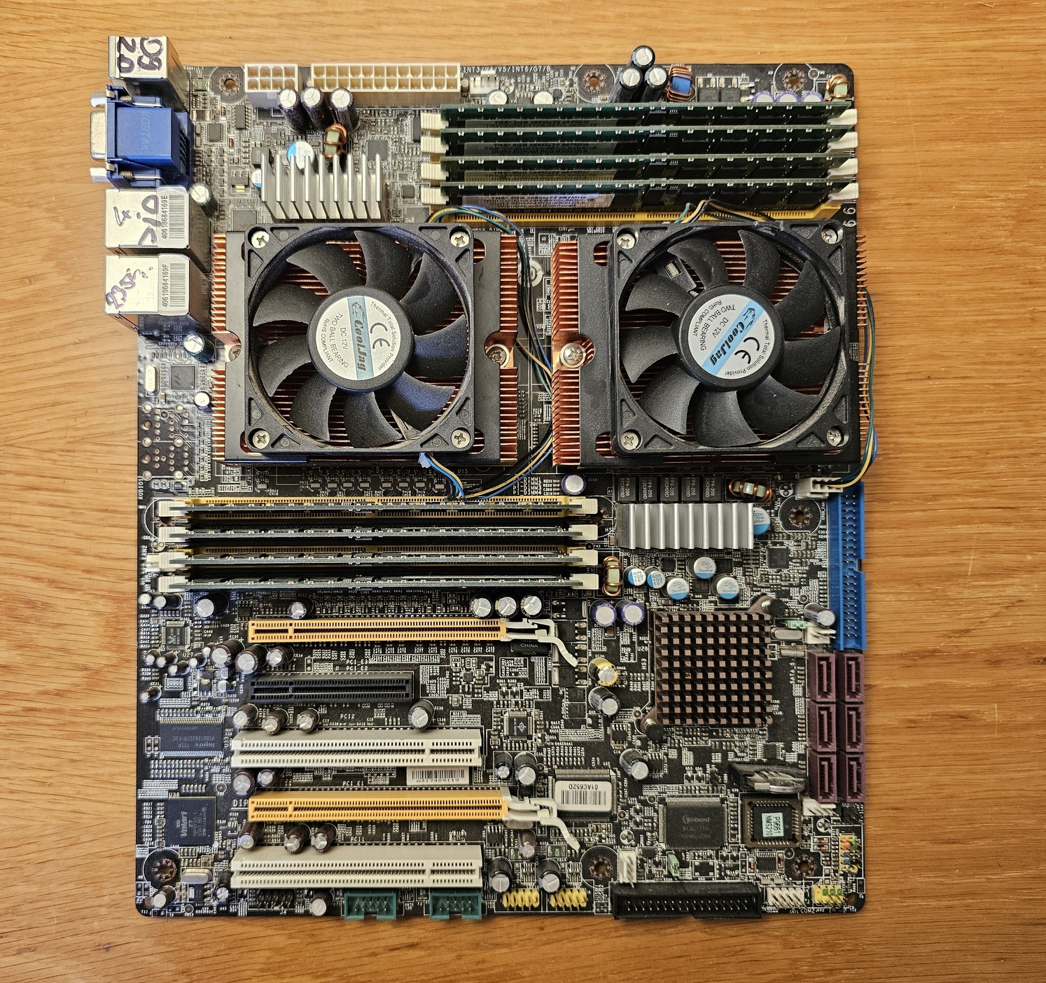 Dual Opteron félkonfig - HardverApró