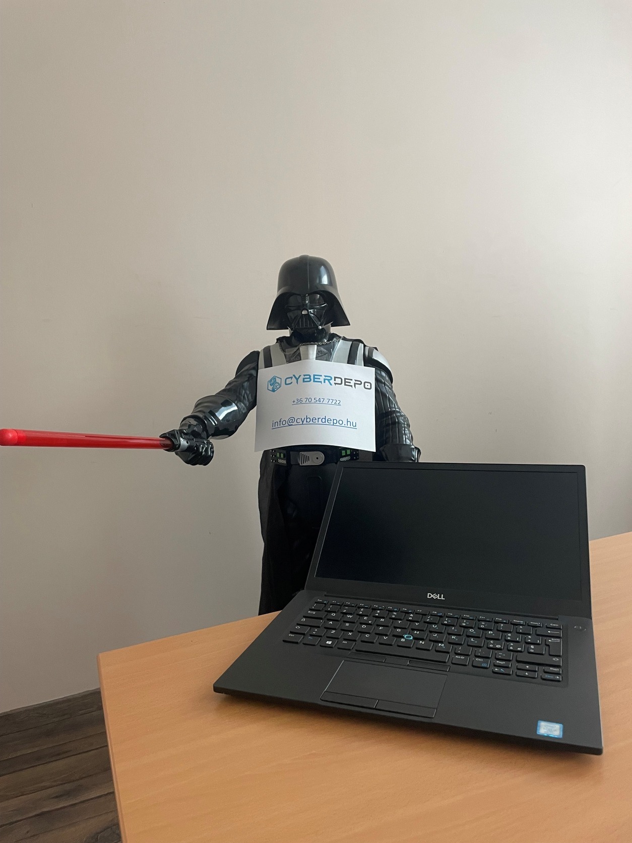 DELL 7490 i7-8650U 8GB Win11 Pro - EU bill Áfás szla - HardverApró