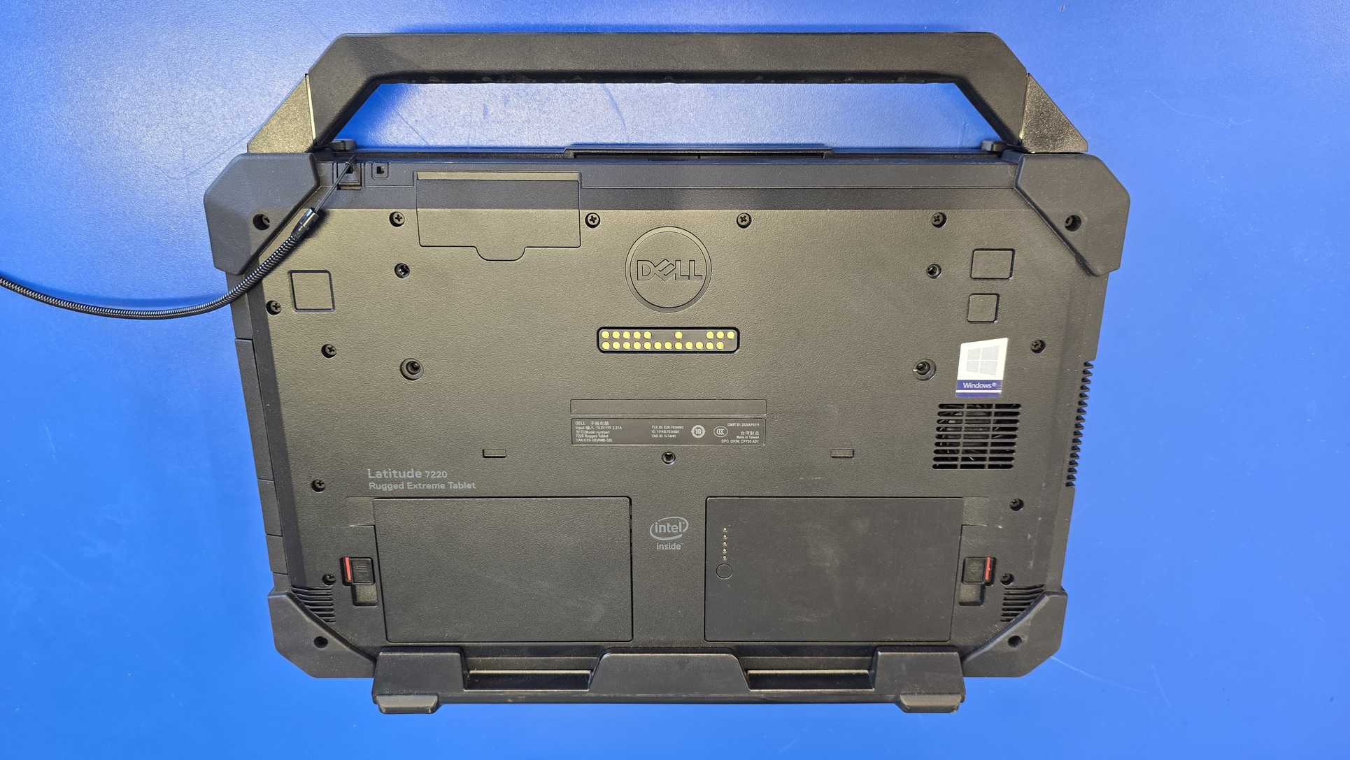 LEÁRAZVA! Dell Latitude 7720 Rugged Extreme Tablet + iKey katonai ...