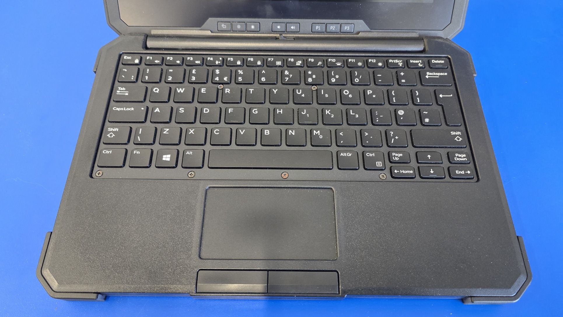 LEÁRAZVA! Dell Latitude 7720 Rugged Extreme Tablet + iKey katonai ...