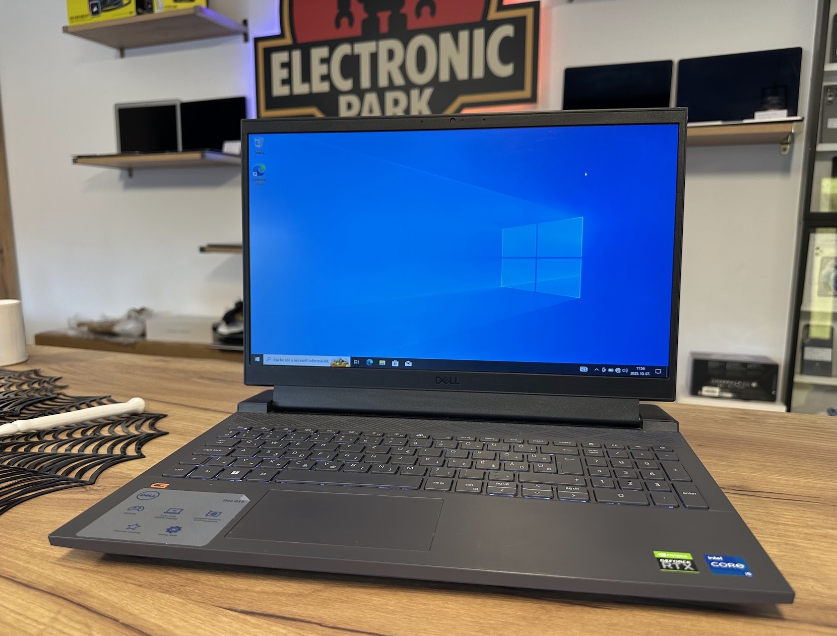 Dell G15 DDR5 Gamer laptop // i5 12. gen. // RTX 3050 Ti // Számla ...