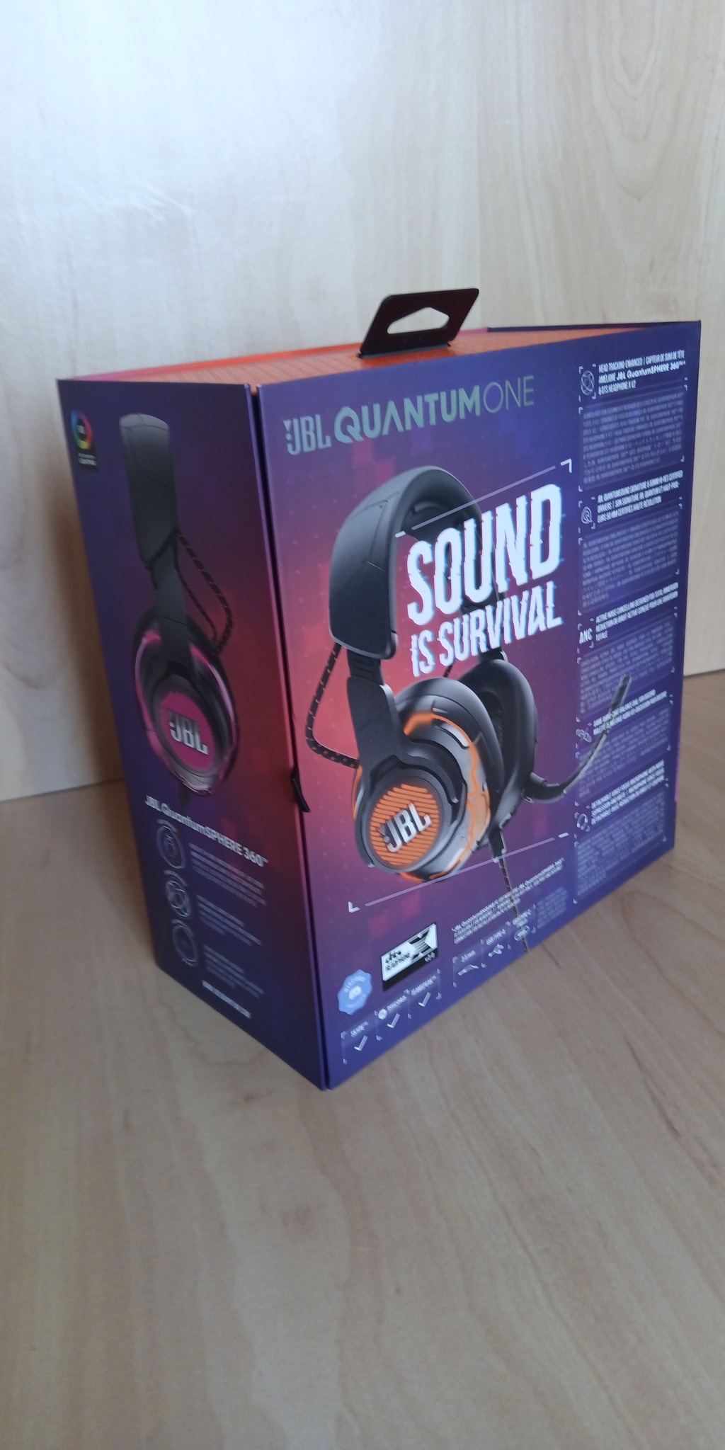 Új bontatlan JBL Quantum ONE fejhallgató eladó - HardverApró