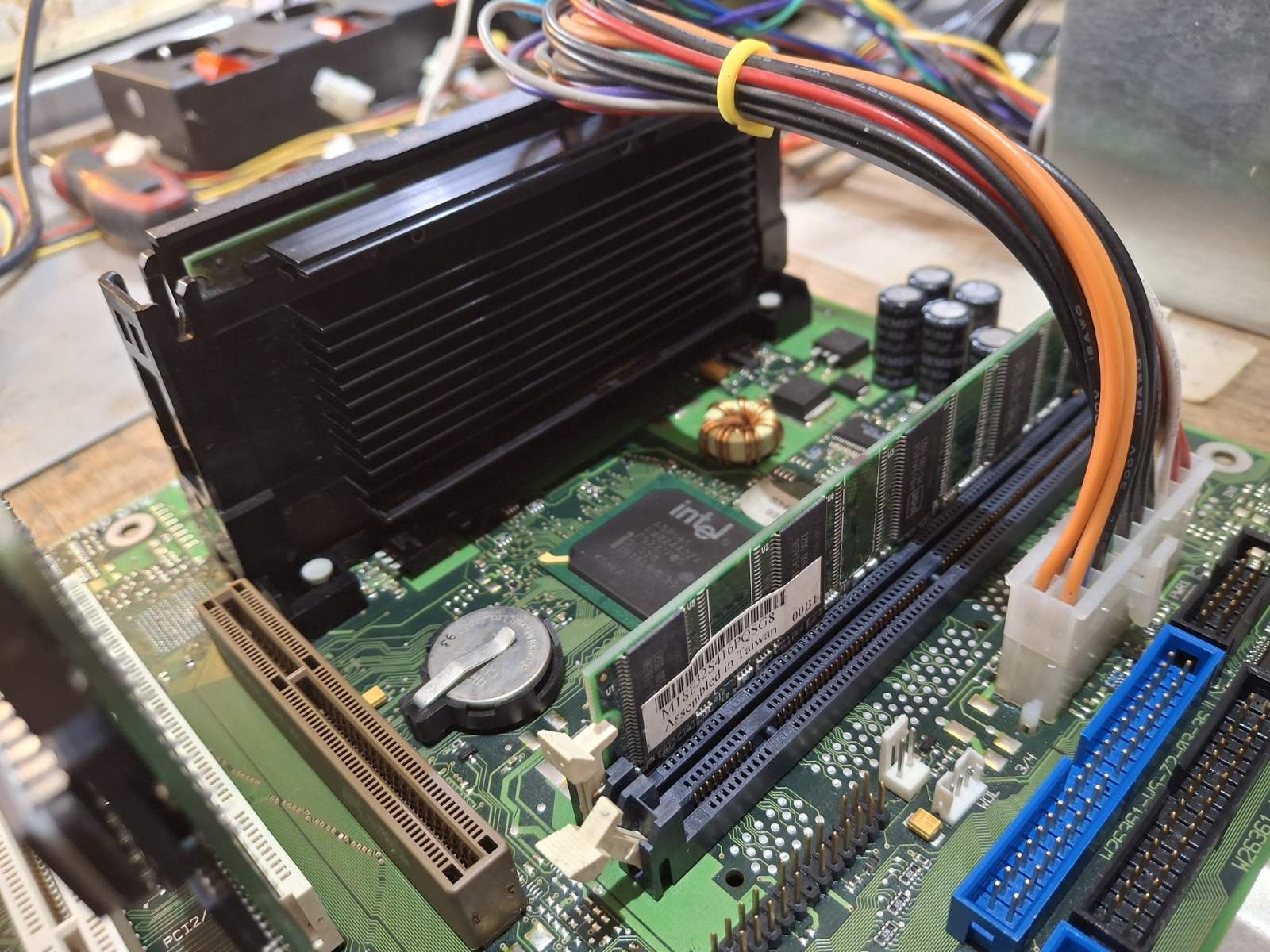 Pentium II 350Mhz+alap+RAM - HardverApró