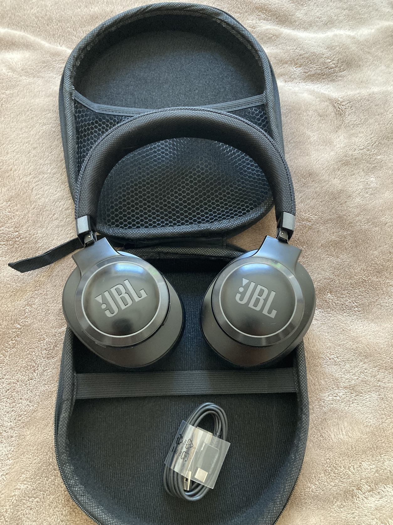 Eredeti JBL Live 660NC zajszűrős bluetooth fejhallgató - HardverApró