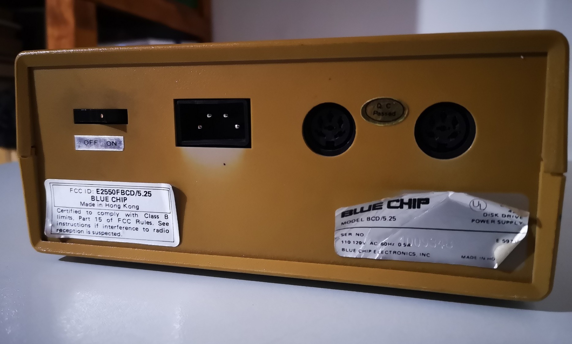 HIBÁS! Blue Chip C64 floppy drive + táp - HardverApró