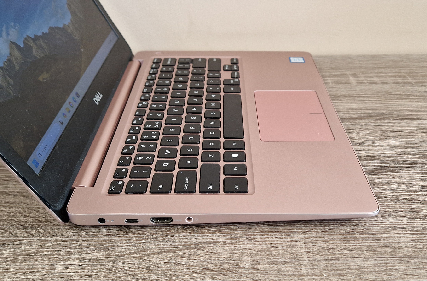8 generációs Dell Inspiron 5370 Windows 11 rózsaszín pink laptop ...