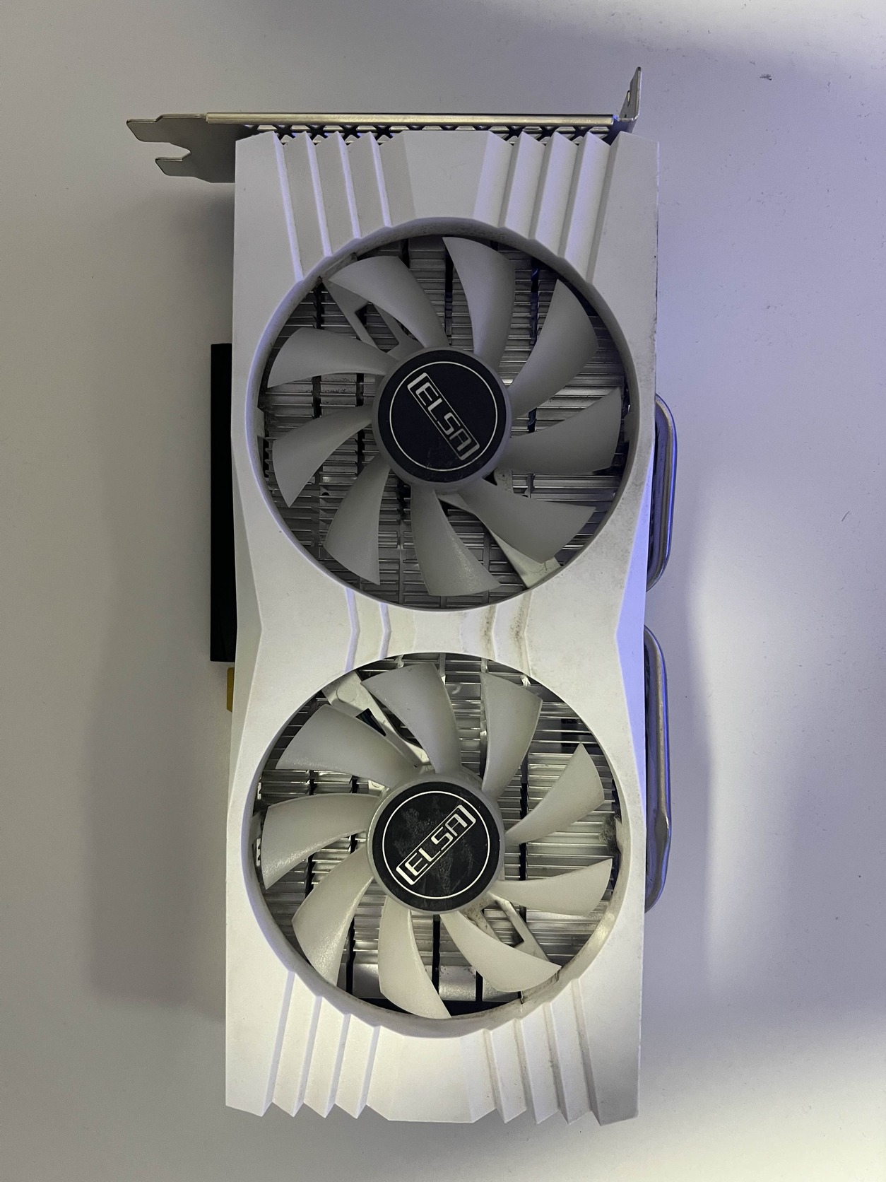 Elsa AMD Radeon RX 580 2048SP 8GB - HardverApró