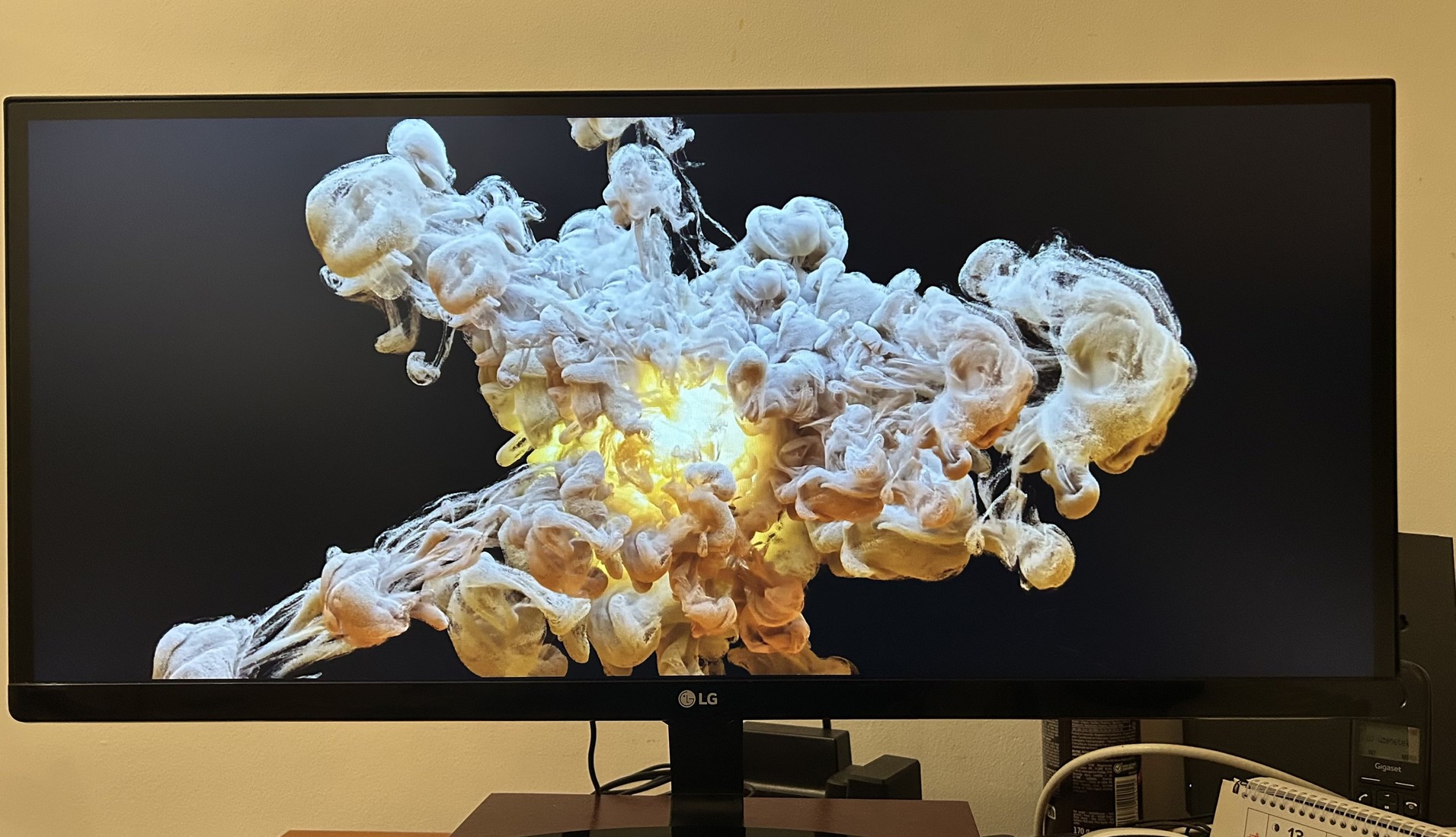 29" LG 21:9 UltraWide Full HD IPS LED Monitor (29UM68-P) - HardverApró