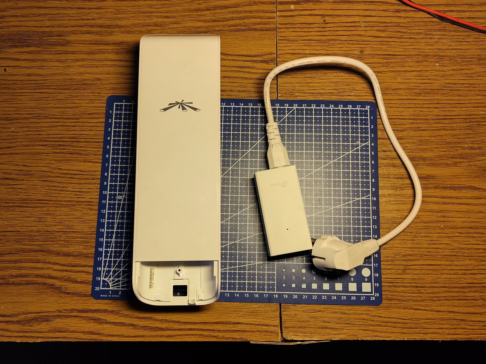 Ubiquiti NanoStation M2 + poe táp - HardverApró