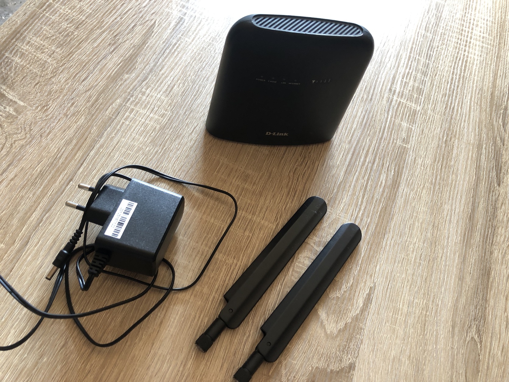 DWR-920 Wireless N300 4G LTE Router - HardverApró