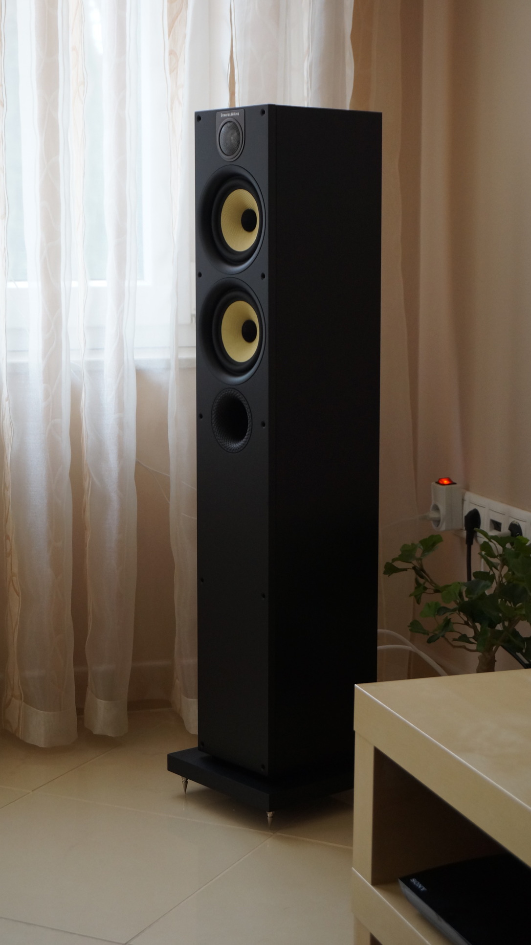 Bowers Wilkins Bw 684 S2