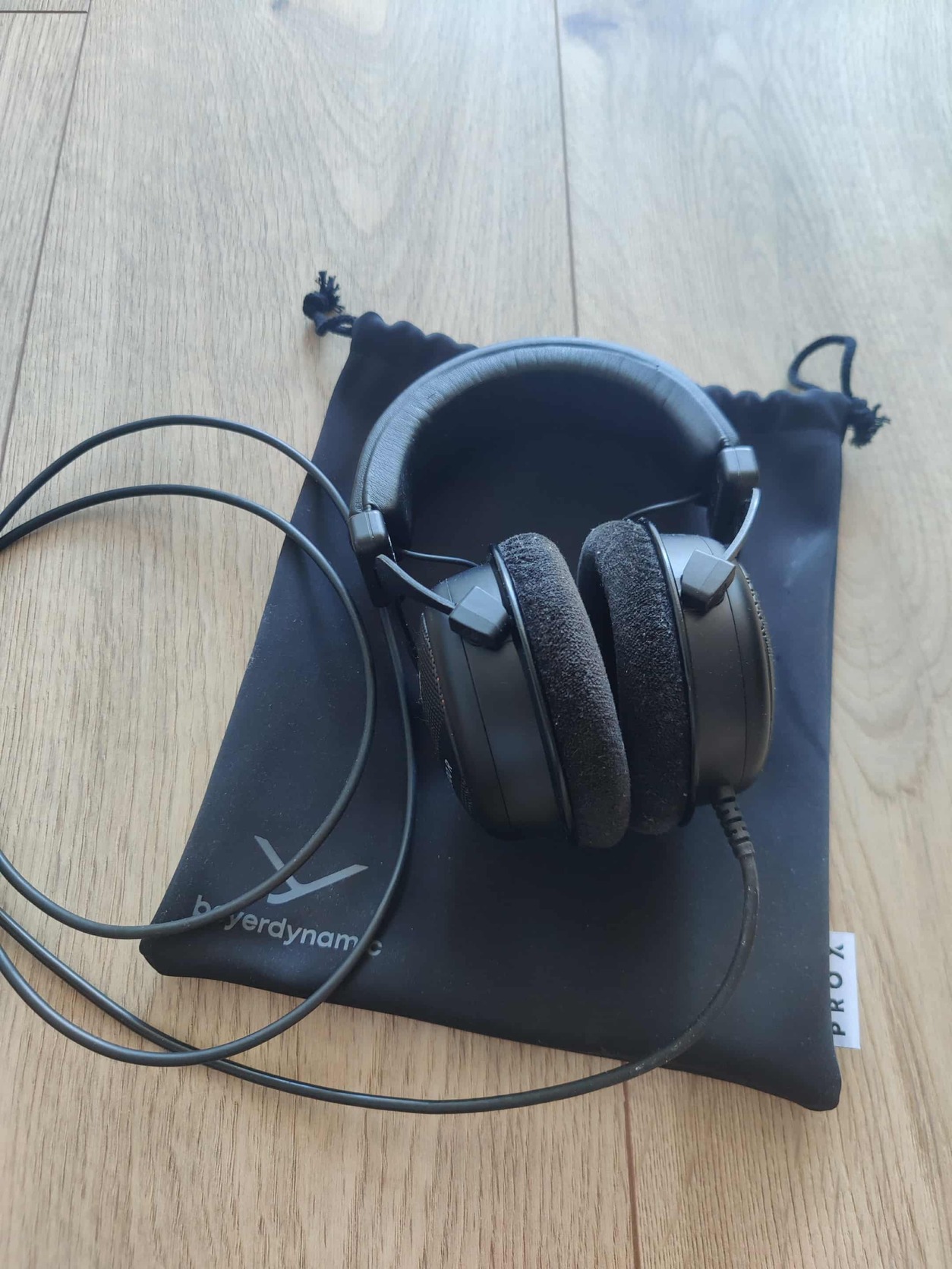Beyerdynamic Tygr 300 R Gaming Headset + Ajándék táska - HardverApró