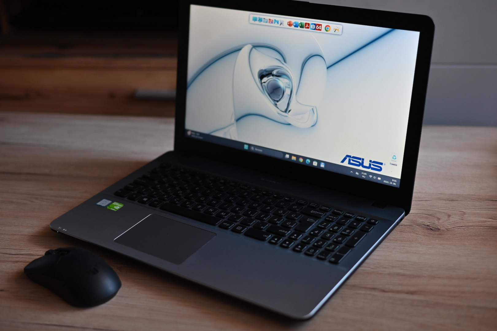 ASUS VivoBook Max X541UVK i5-7200U 8GB RAM 512GB SSD NVIDIA GeForce ...