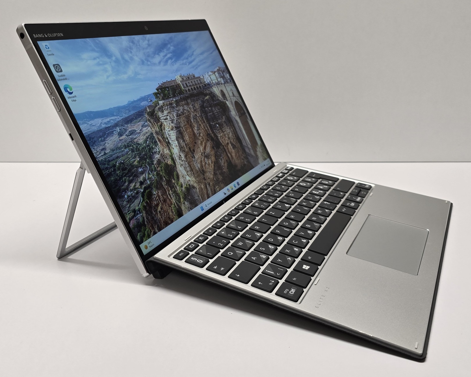 HP Elite X2 G8 Tablet 13" Touch i5-1145G7/16GB/512GB NVME 3000x2000 ...