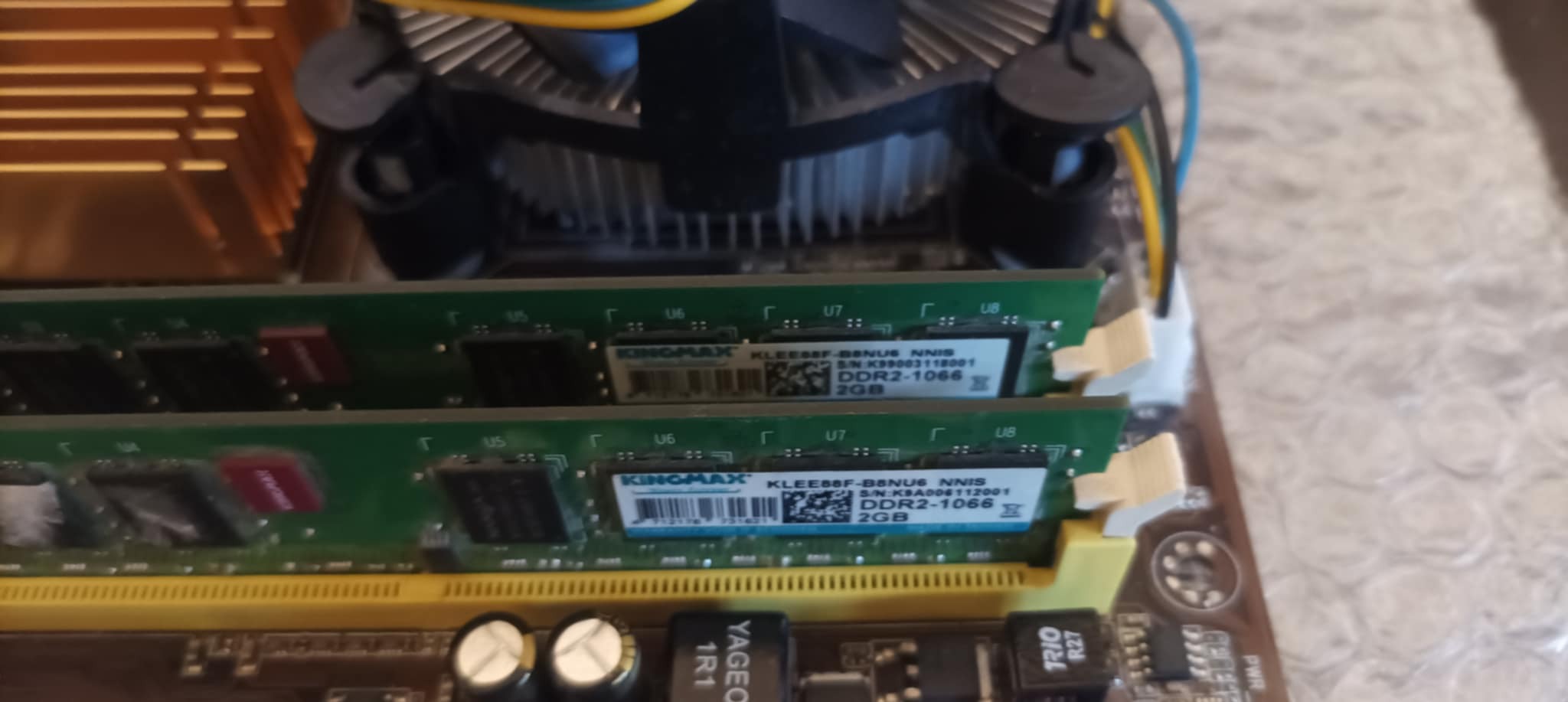 Asus P5QPL-AM LGA775 +Intel Core 2 Duo E7500+2x2GB DDR2 1066 Mhz-es ...