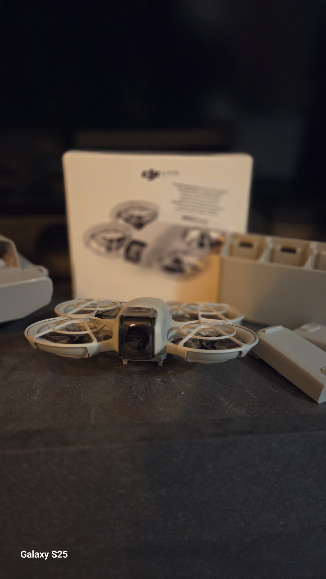 Dji neo drón 2 db akkumulátorral 2026.11.ig garanciás. - HardverApró