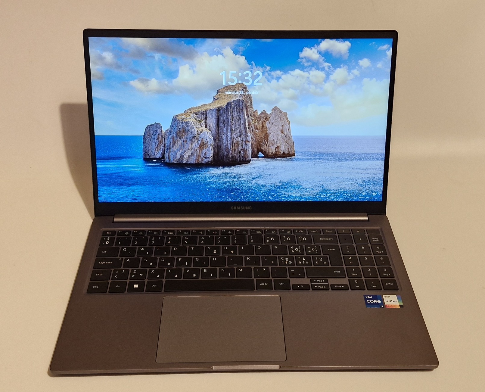 Samsung Galaxy Book4 Core i7 1335U 16GB RAM 512GB NVME SSD Magyar Vil ...