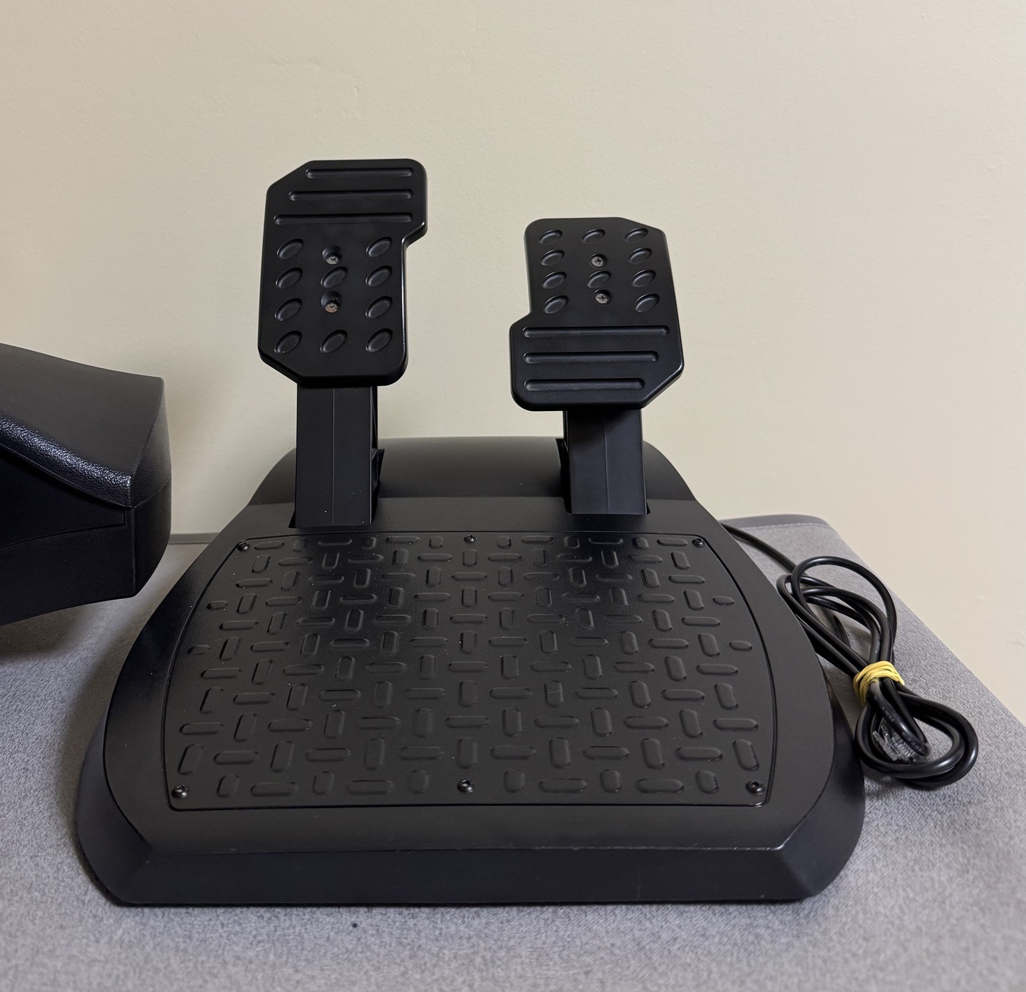 Újszerű Thrustmaster T80 Ferrari 488 GTB Edition kormány PS4/PS5/PC ...