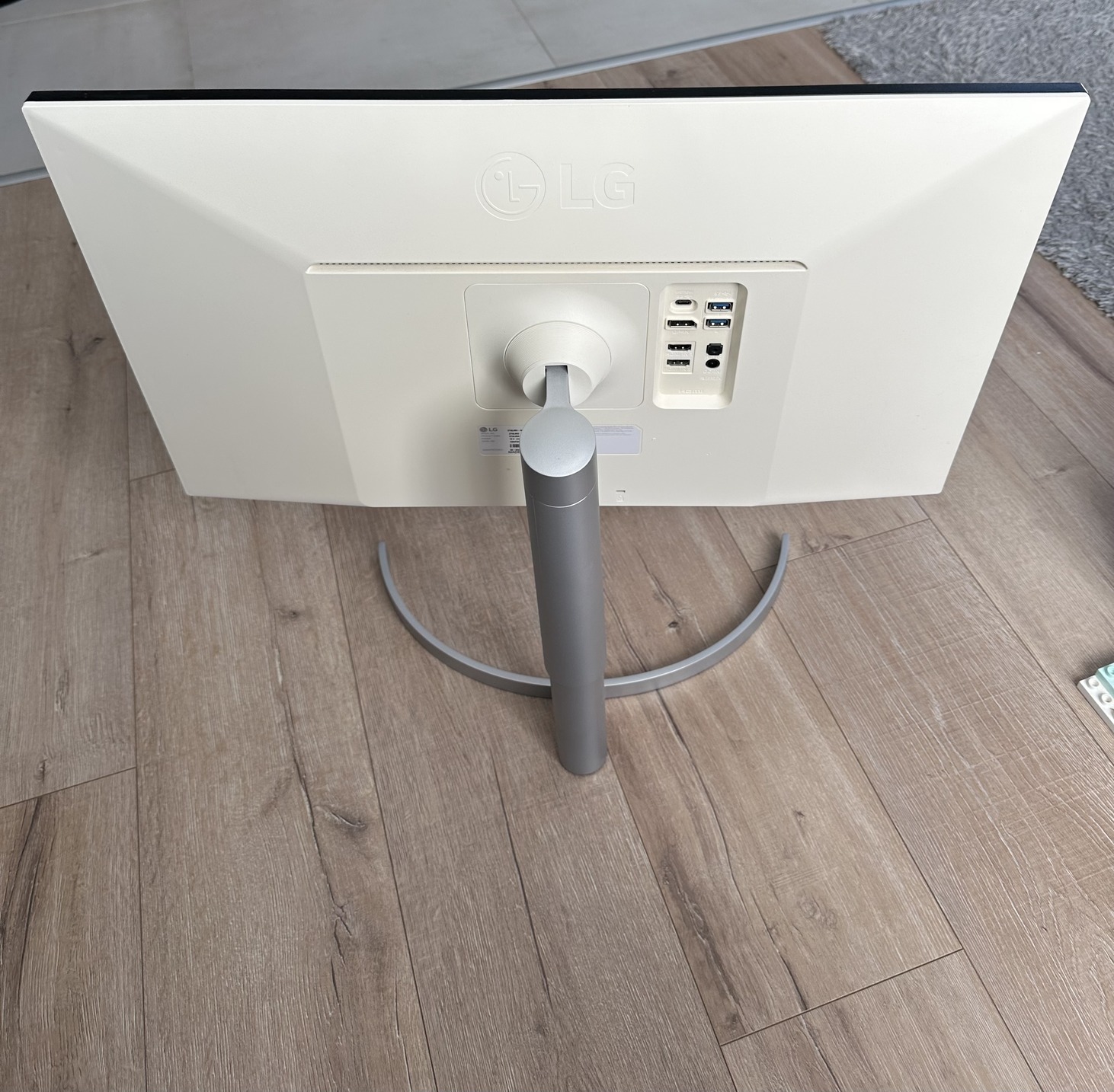 LG 27UL850-W 4K IPS Monitor HDR Karcmentes Hibátlan - HardverApró