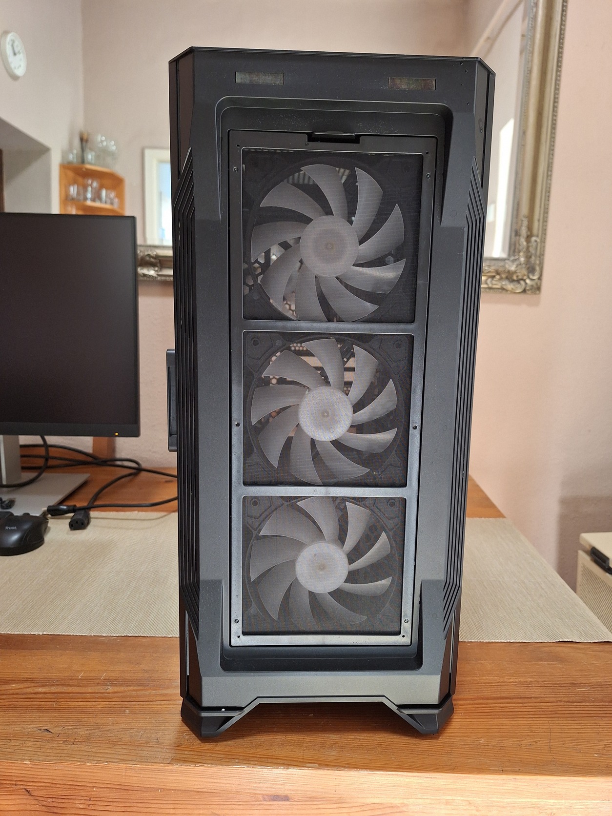 GAMEBOX ATX HÁZ ELADÓ (SZÉP ÁLLAPOT) - HardverApró
