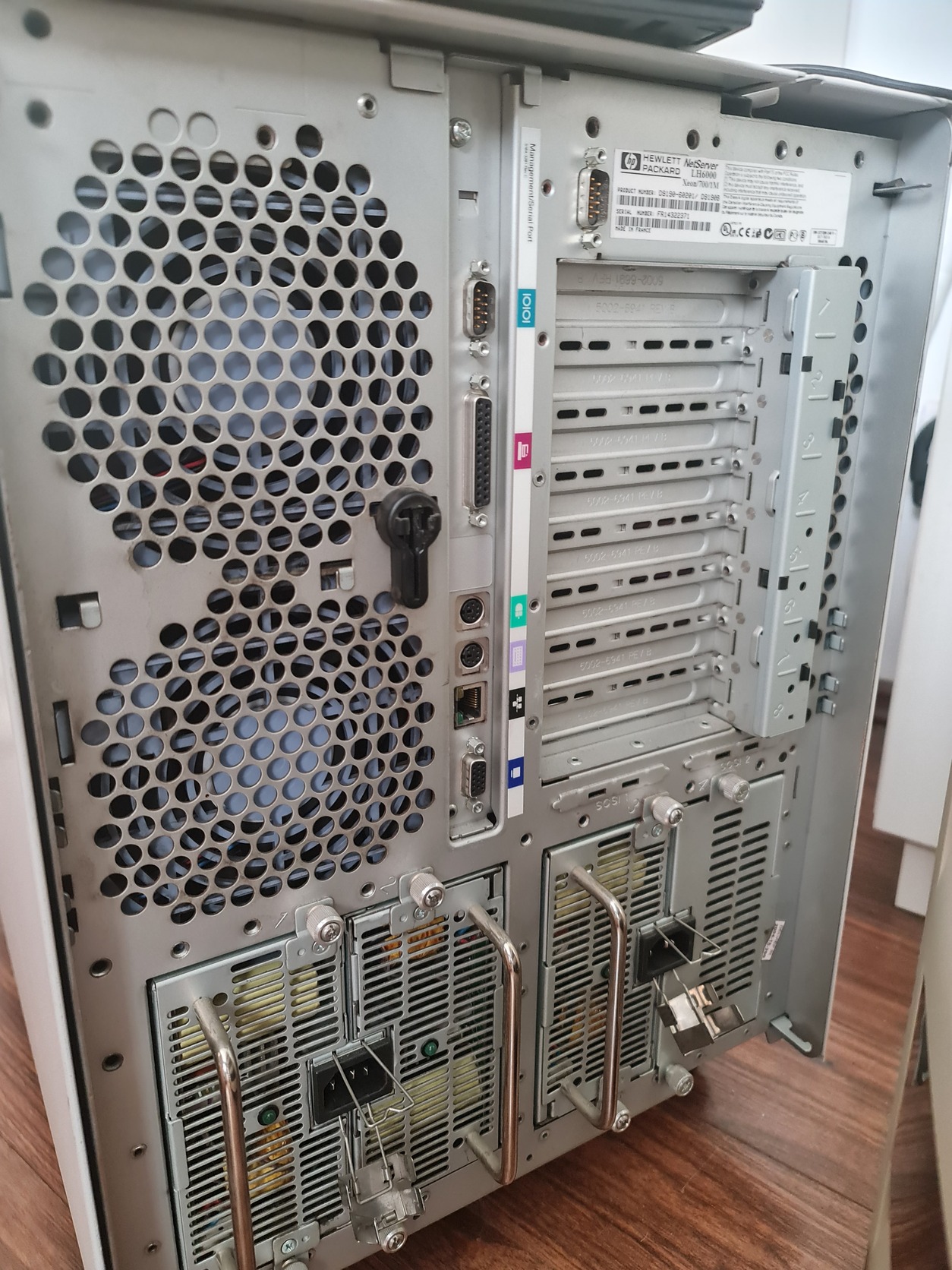 HP 6 processzoros Pentium3 SLOT2 Xeon gép - HardverApró