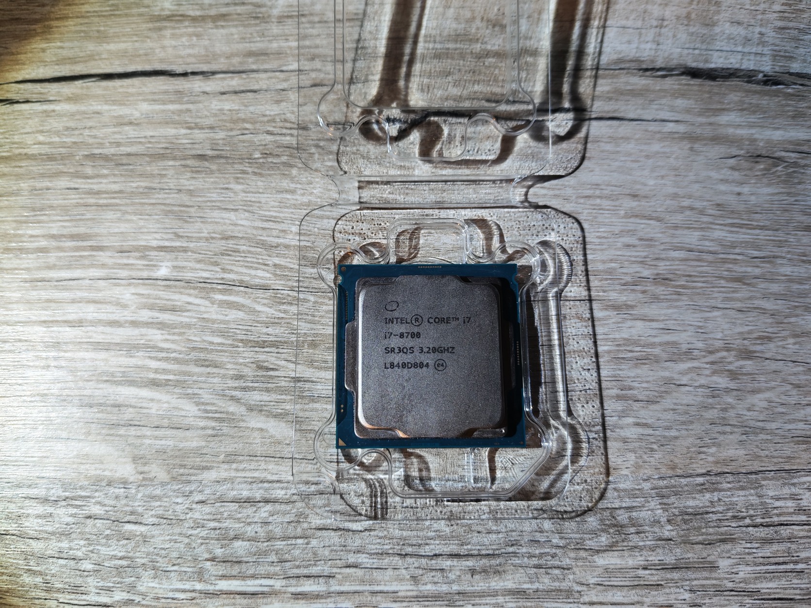 Intel Core i7-8700 Box - HardverApró