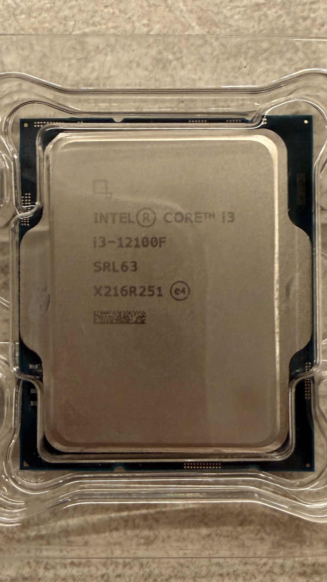 Intel i3-12100F - HardverApró