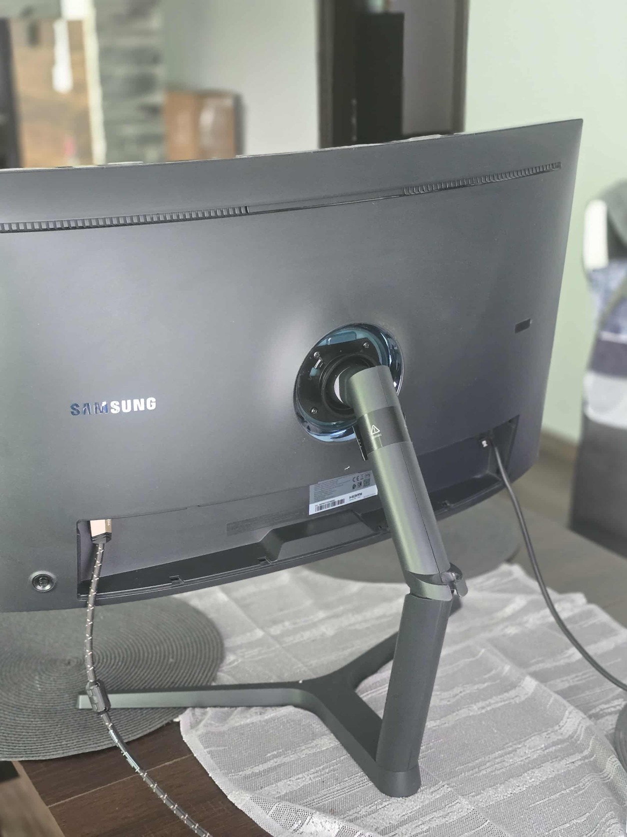 Samsung C32 HG70 - 1ms 144Hz 32" - HardverApró