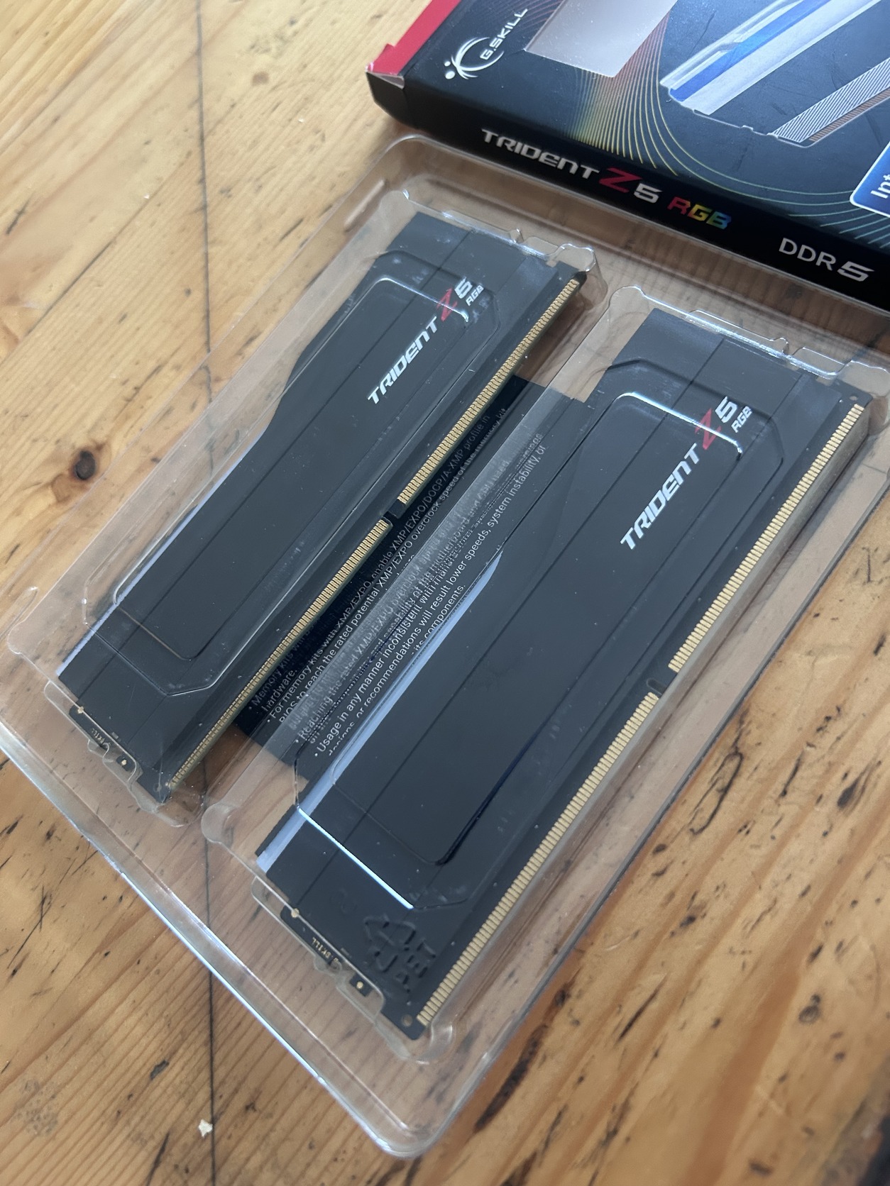 DDR5-6000 CL30 GSkill Trident Z5 RGB 2x32GB - HardverApró