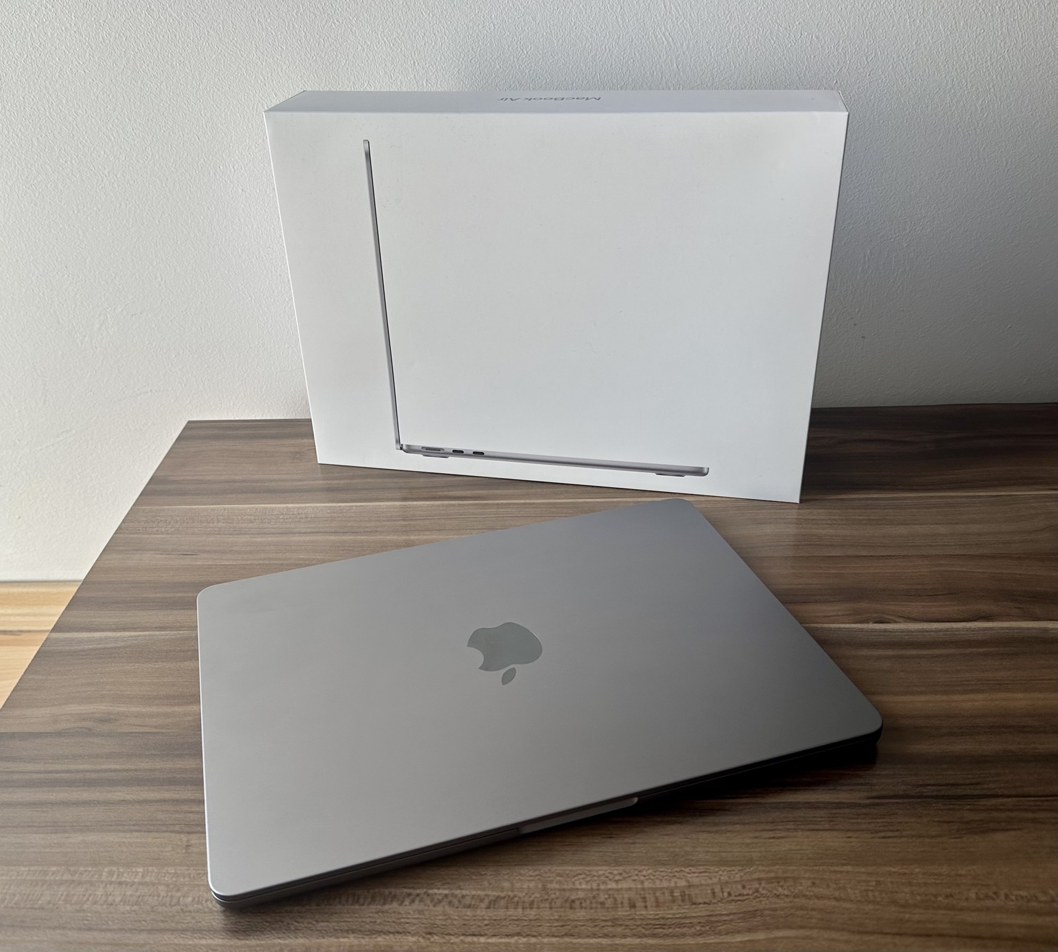 újszerű MacBook Air M2 256GB SSD space gray asztroszürke Apple magyar ...