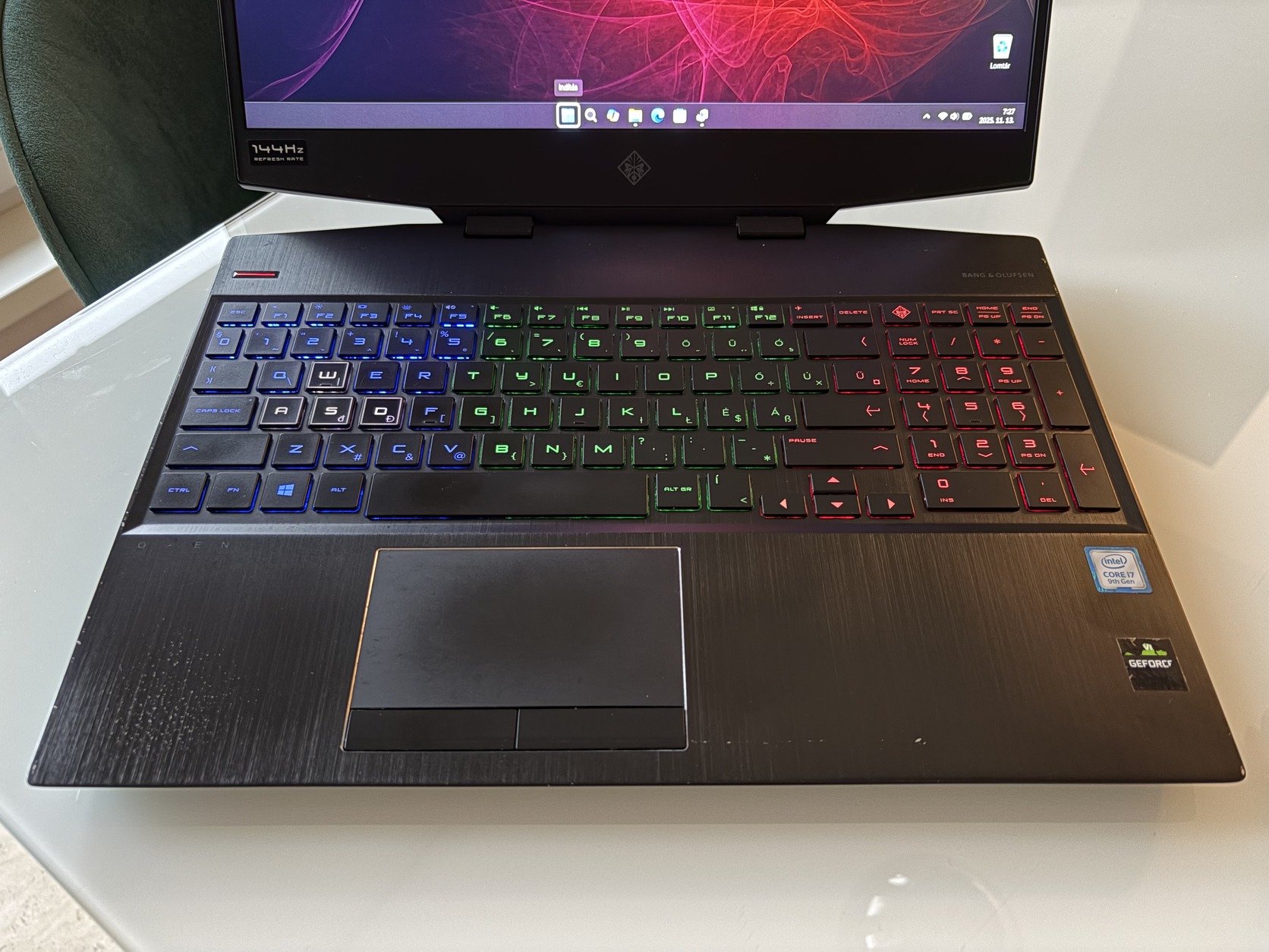 HP Omen 15 gamer laptop - 8GB RTX 2070 & i7-9750H & 32GB RAM - HardverApró
