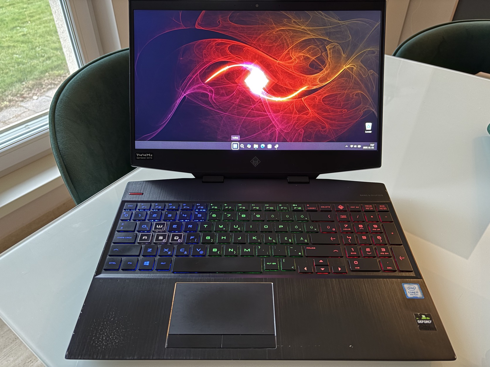HP Omen 15 gamer laptop - 8GB RTX 2070 & i7-9750H & 32GB RAM - HardverApró