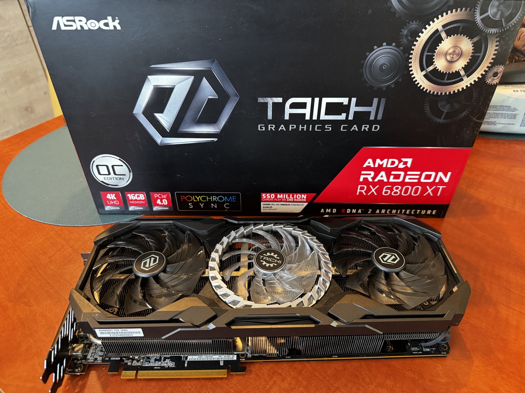 Asrock RX 6800 XT Taichi - HardverApró