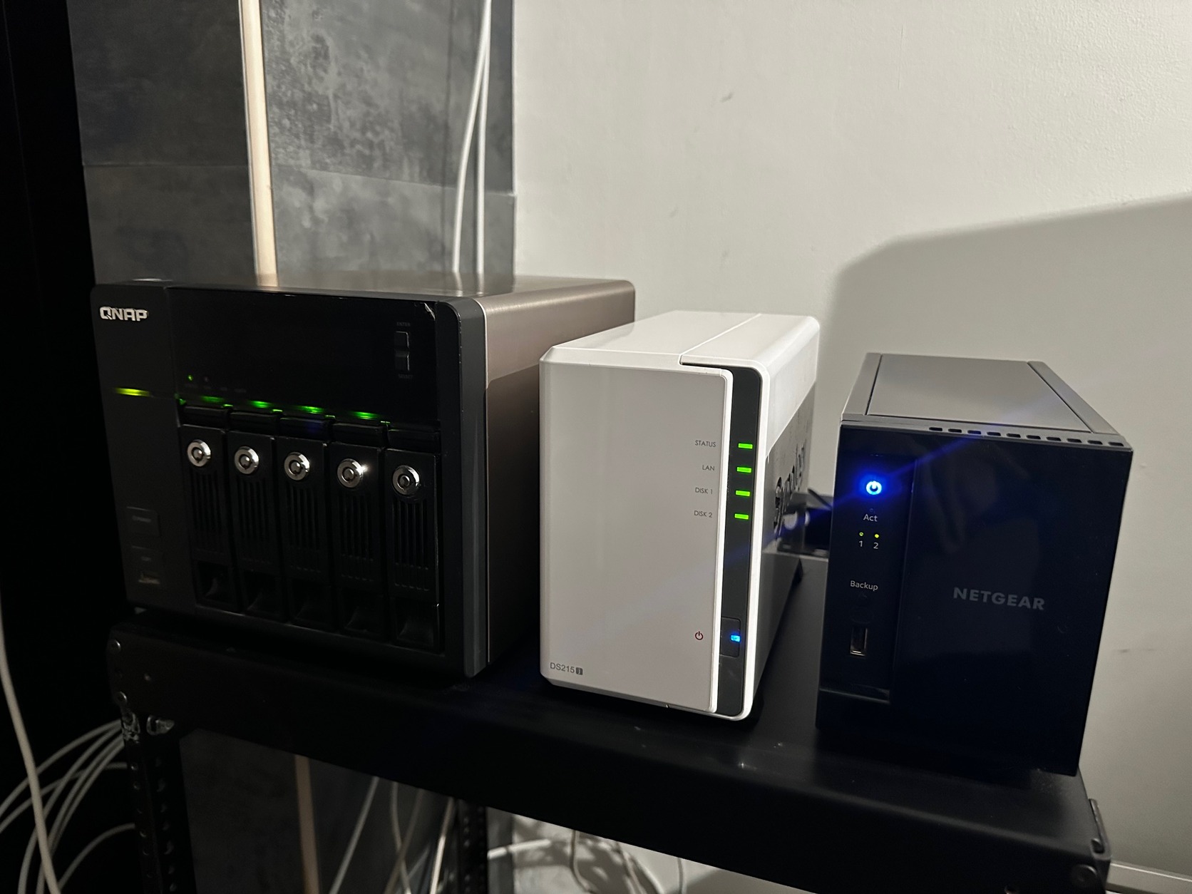 QNAP TS-559 PRO+ 5x4TB WD HDD-vel eladó - HardverApró