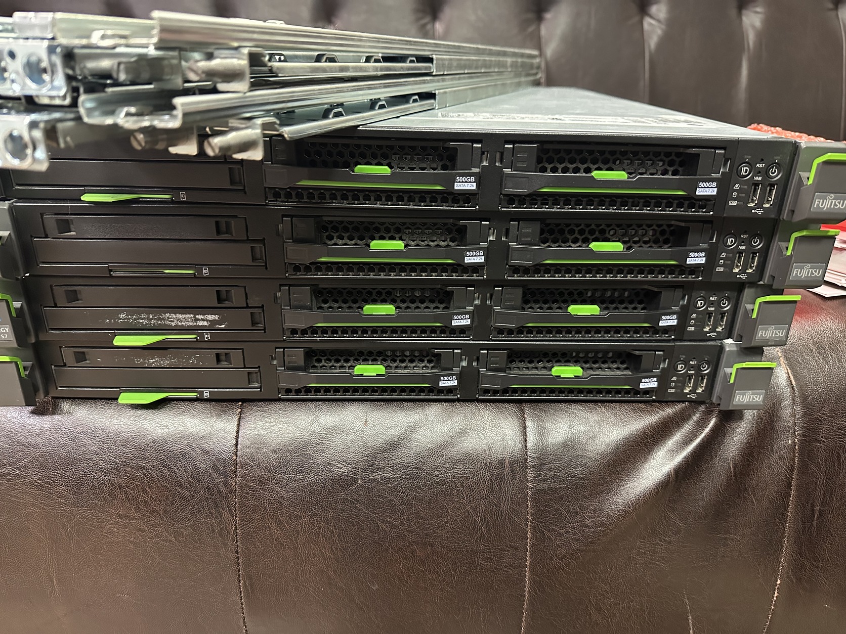 Fujitsu Primergy RX100 S7 + E3-1240 + 8Gb DDR3 + 2x500Gb HDD RAID ...
