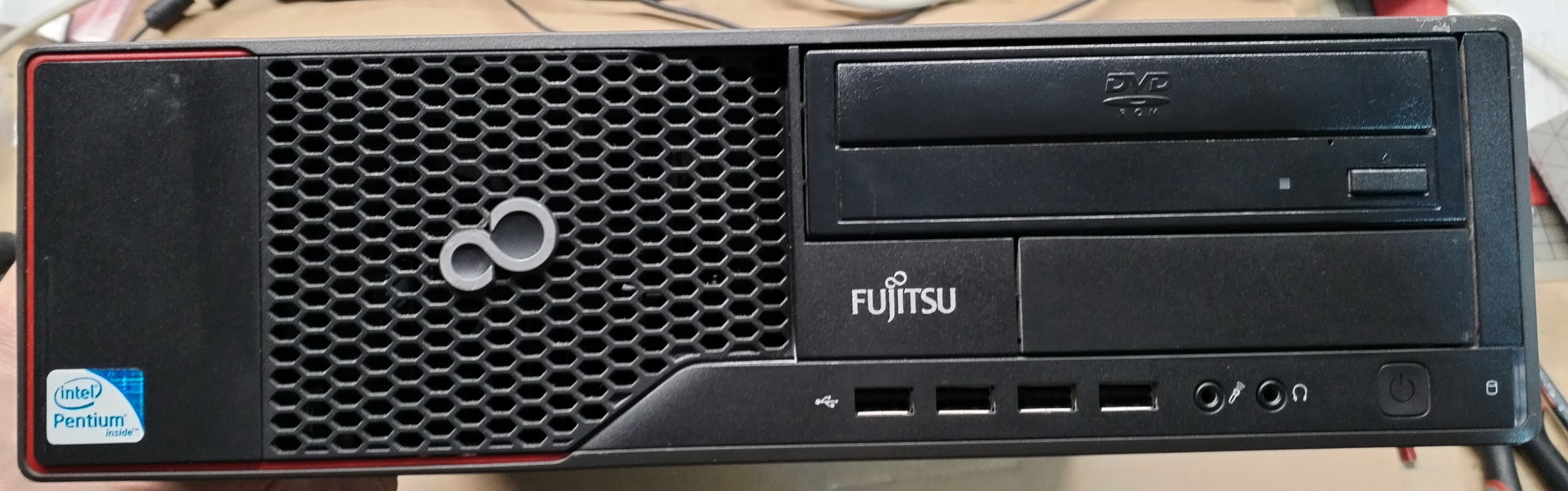 Fujitsu Esprimo E710 E85+ /// félkonfig - HardverApró