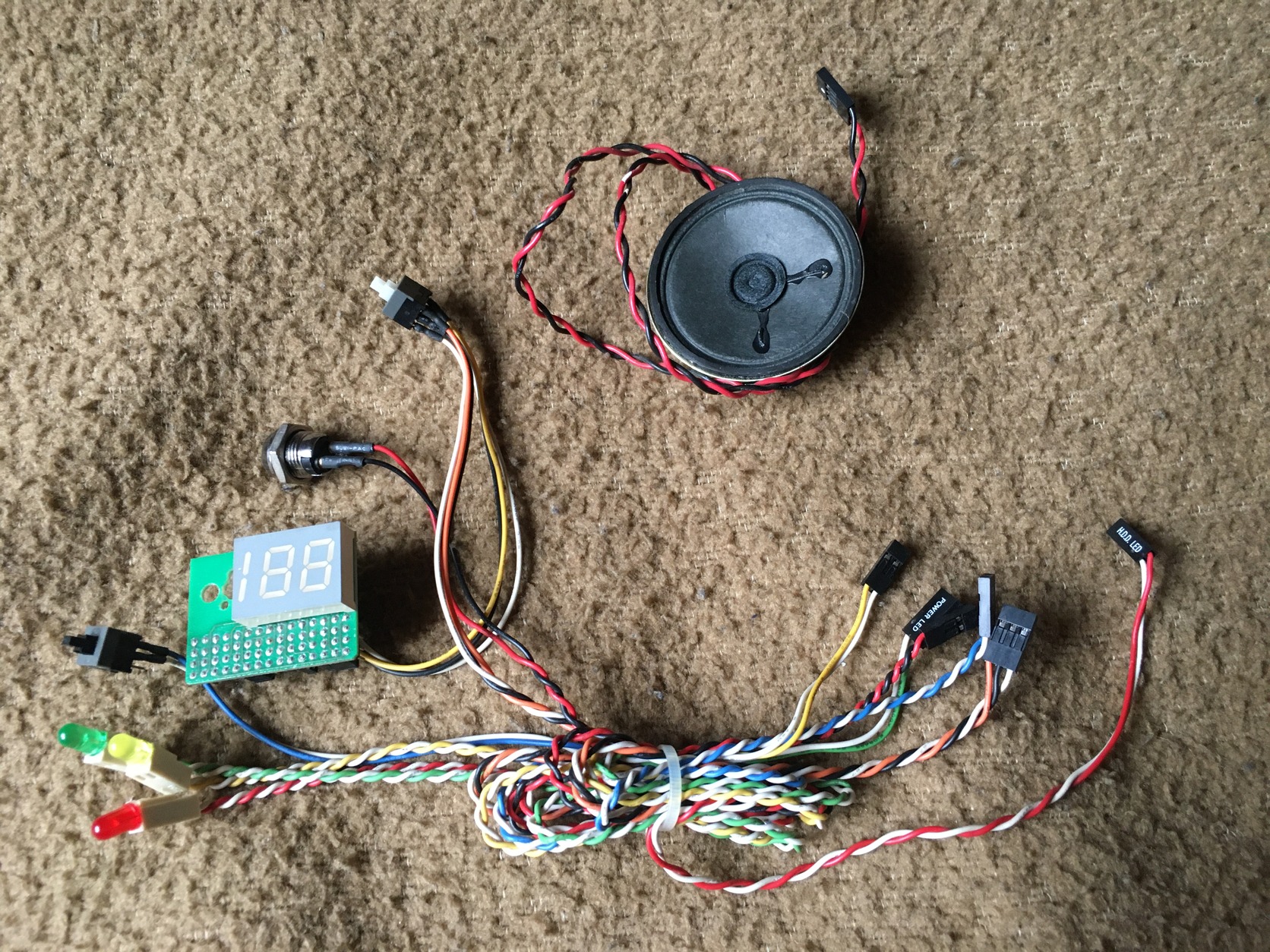 286/386/486 - Mhz kijelzés, speaker, turbo/reset gomb, ledek stb - HardverApró