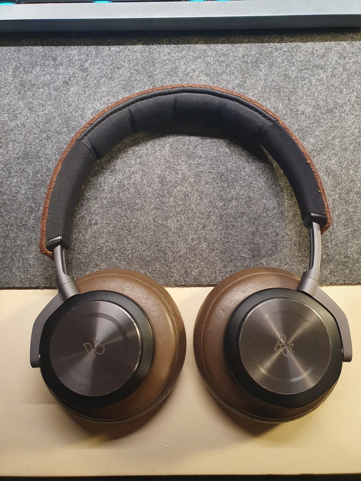 Bang & Olufsen BeoPlay H7 fejhallgató - HardverApró