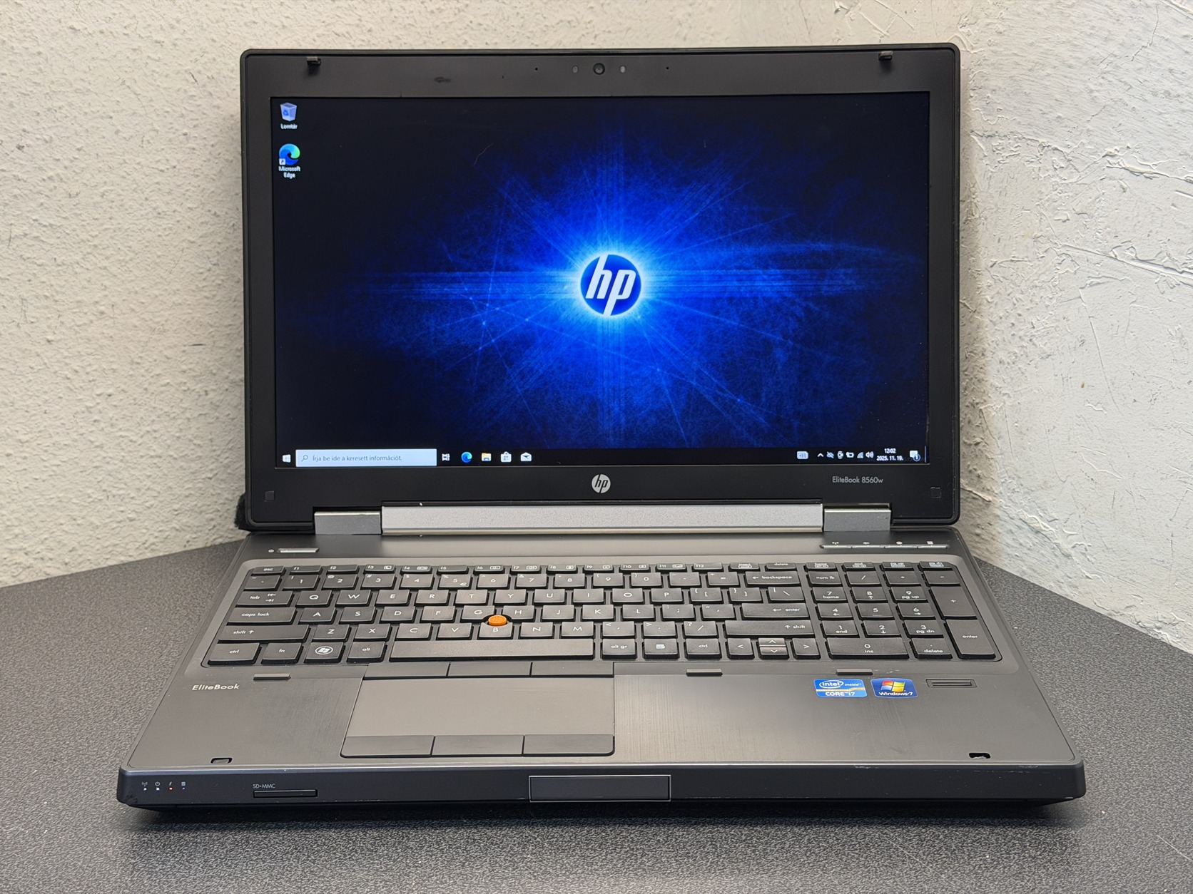 Bomba ár! HP Elitebook 8560W - i7-2670QM I 8GB I 500GB I 15,6" HD+ I ...