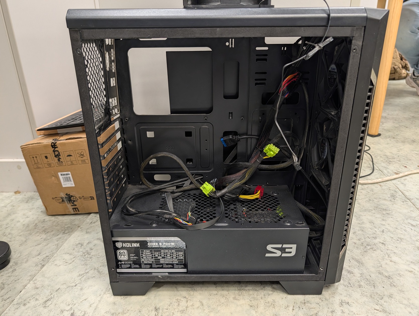 Zalman S3 ATX Mind Tower és Kolink 80Plus 700W - HardverApró