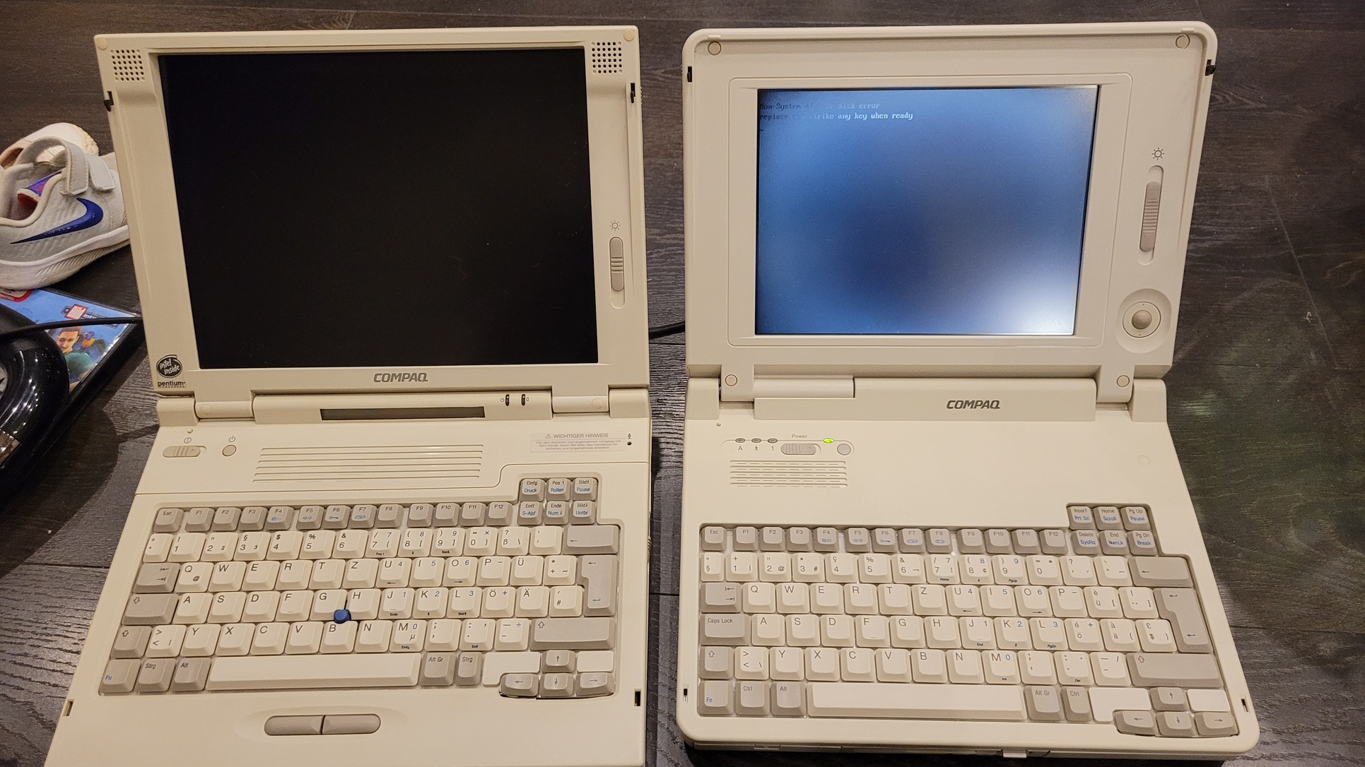 Compaq LTE ELITE 4/50E 486-os, és LTE5300 Pentium processzoros laptop ...