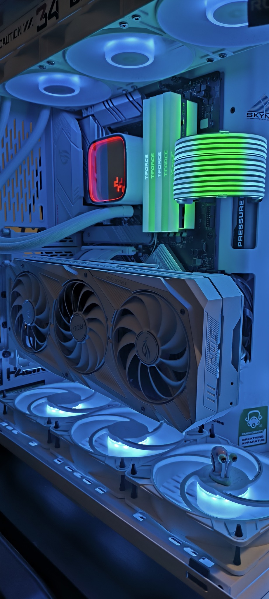WHITE ASUS ROG Strix GeForce RTX 3080 V2 OC - HardverApró