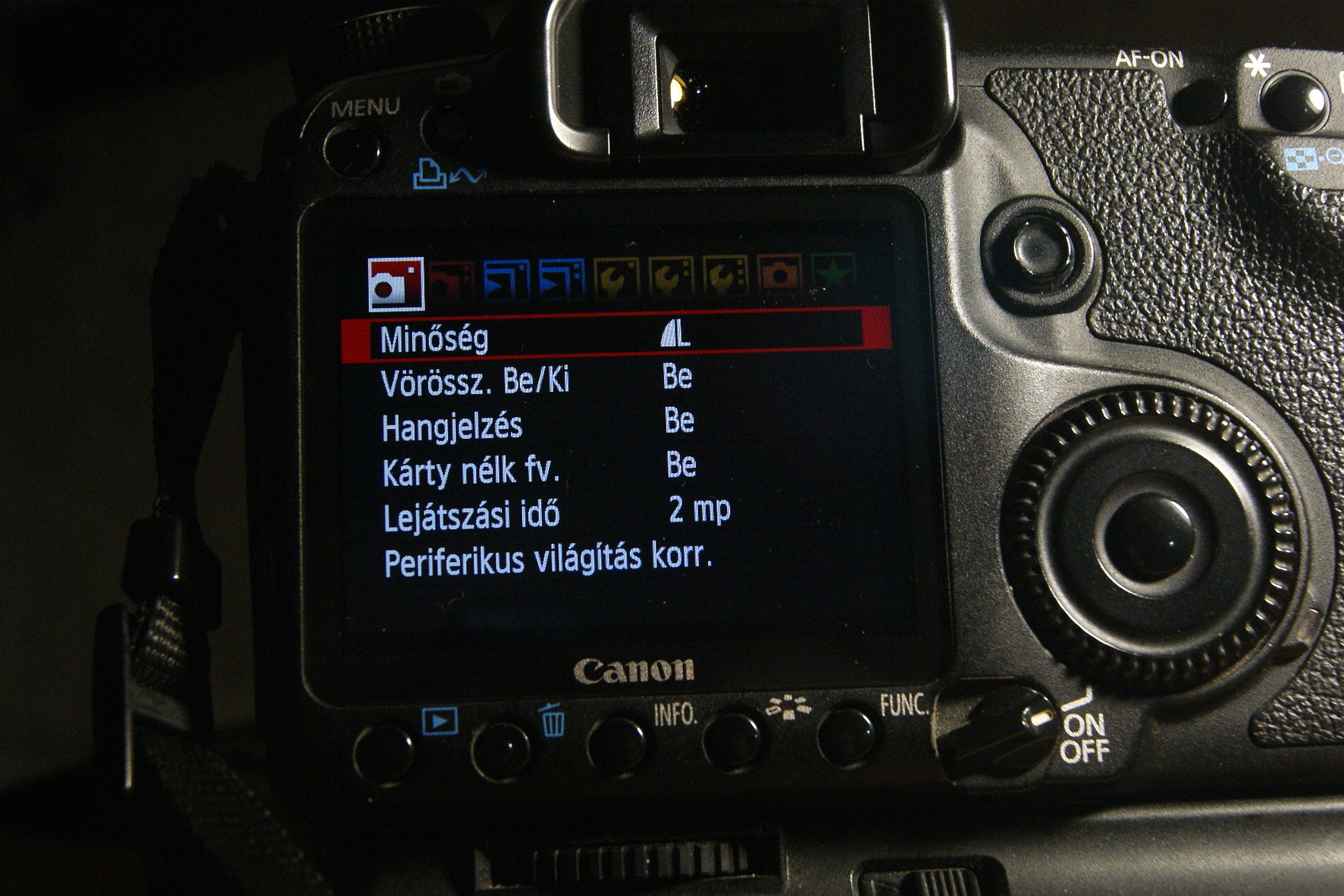 Canon EOS 50D fotós szett 2 obival portré markolattal 4 akkuval ...