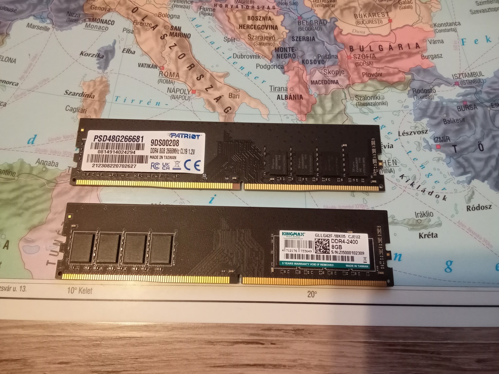 DDR4 16GB RAM (2x8GB) - HardverApró
