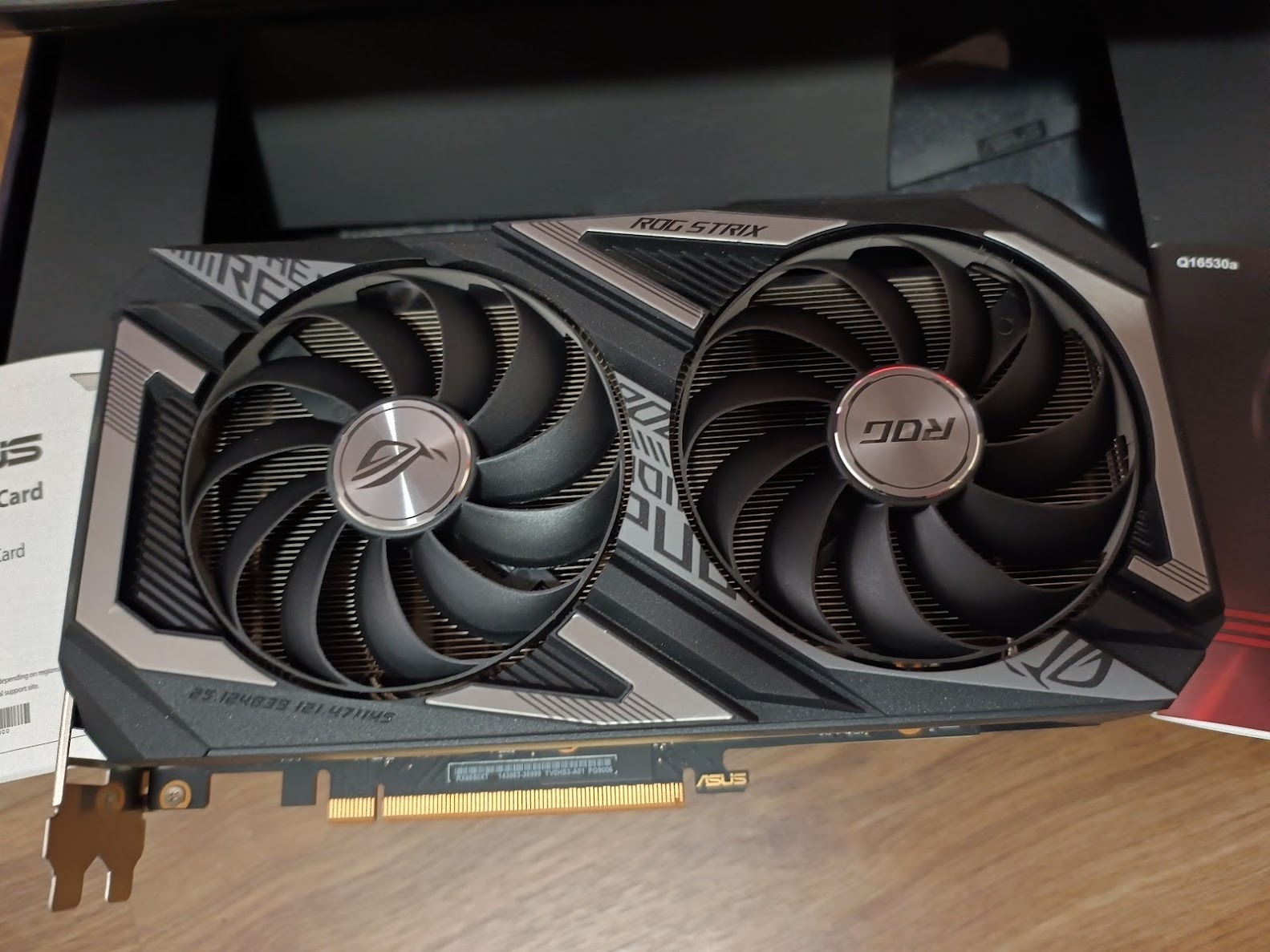 Asus Rx 6650 xt VGA - HardverApró