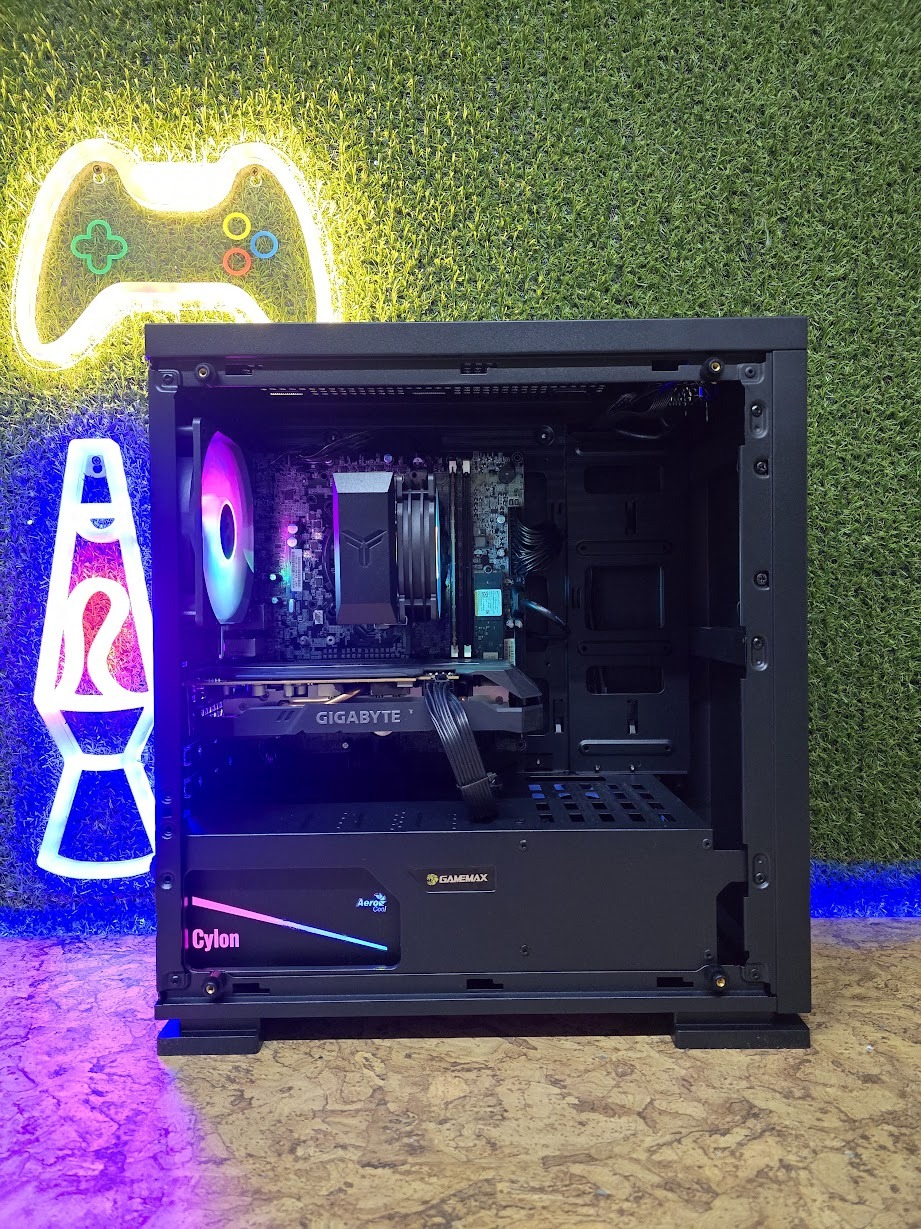 Asztali PC , i5 8400 , RTX 2060 , 16GB DDR4 , 512GB NVME - HardverApró
