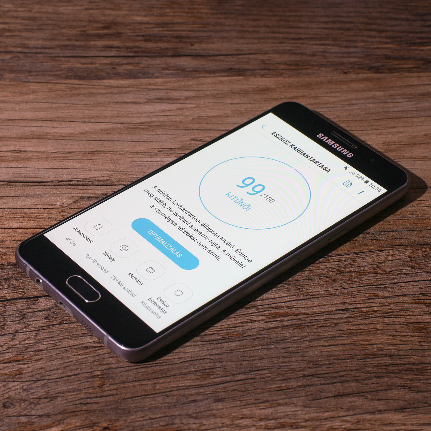 Samsung Galaxy A5 (2016) 16 GB / 2 GB RAM - HardverApró