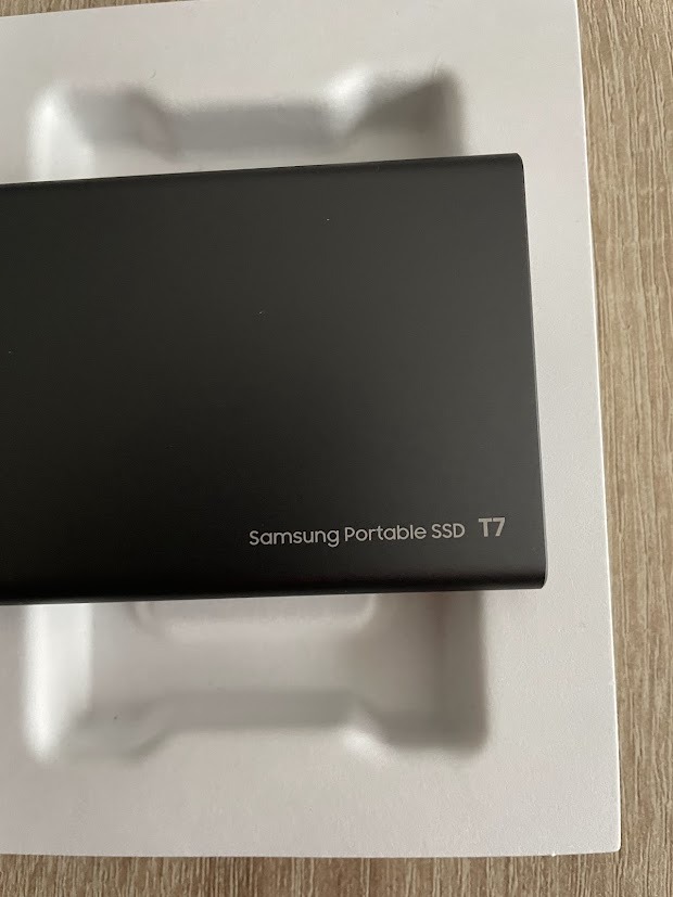 Új állapotú Samsung T7 2TB Portable SSD 3év alza gari - HardverApró