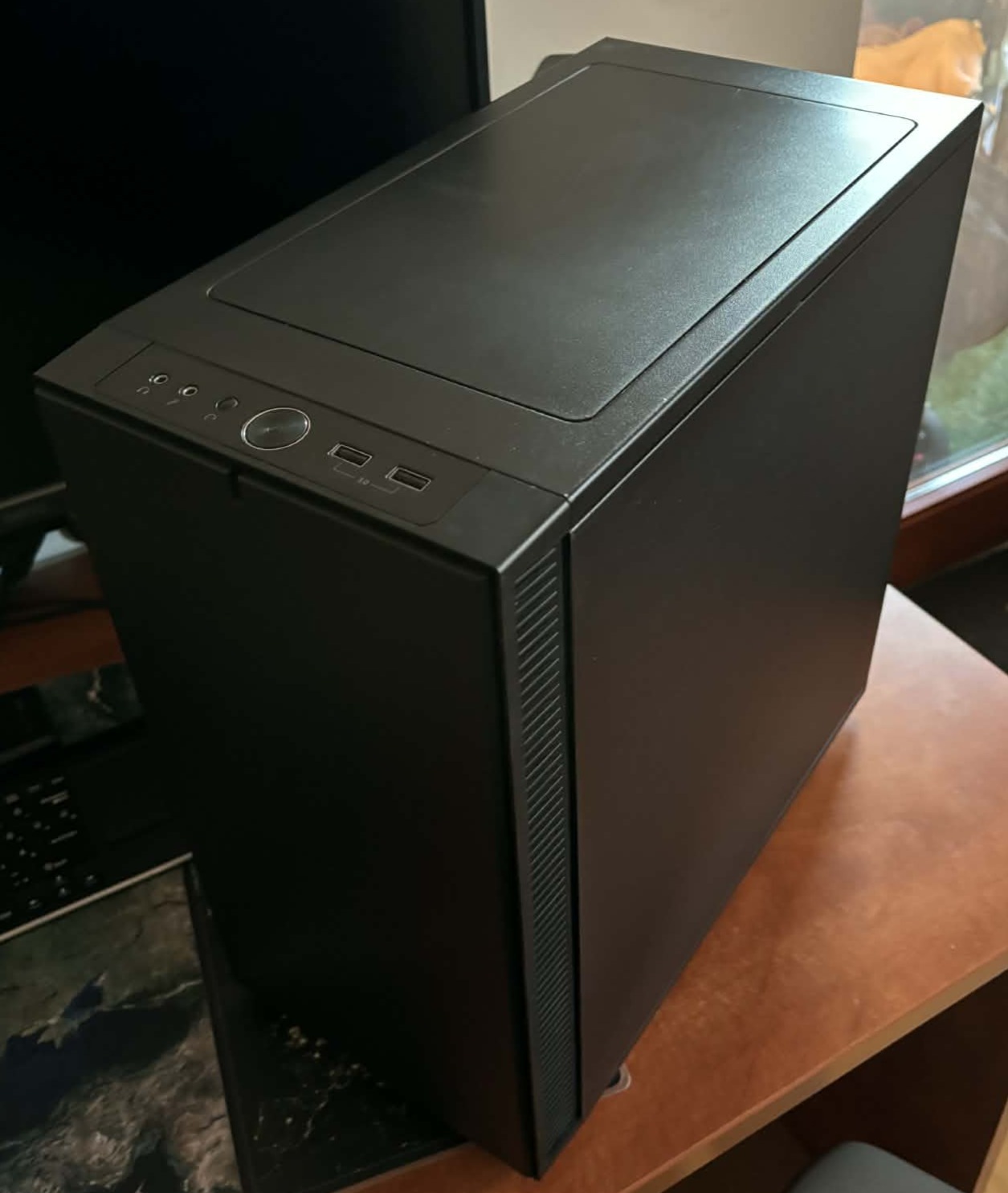 GAMER PC - GTX 1660 6GB - Ryzen 5 3600 - Ripjaws 16GB DDR4 - Kingston 500GB SSD - Fractal ...