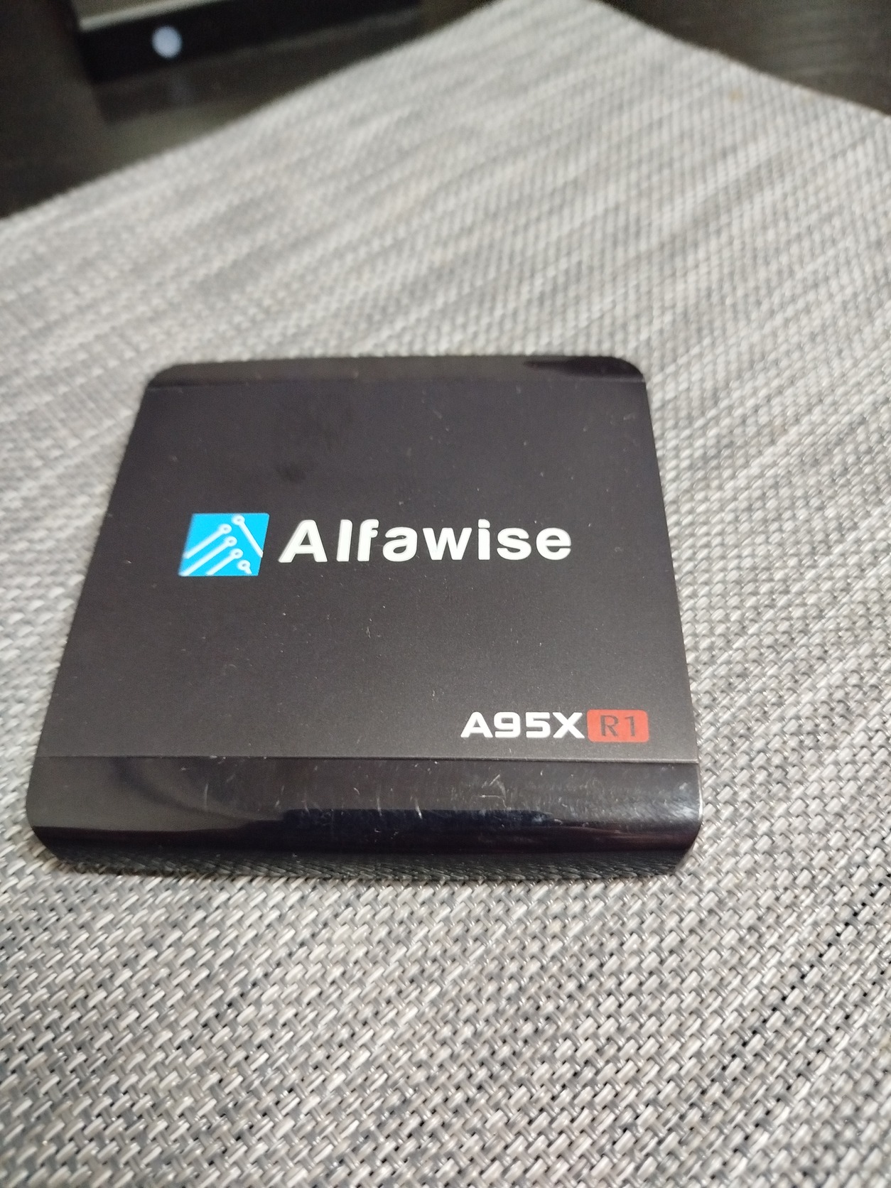Alfawise A95X R1 Android TV Box (4K, Streaming, Kodi) - HardverApró